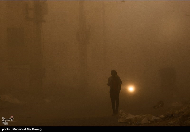 Heavy dust storm sweeps Sistan-Baluchestan - IN PHOTOS