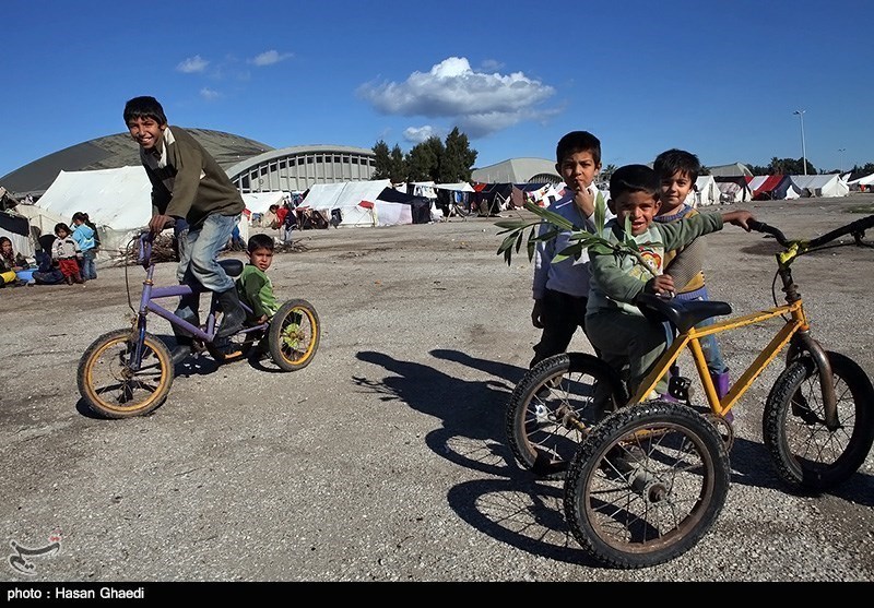 Photos: Syrian People Continue Their Normal Life in Damascus - Photo ...