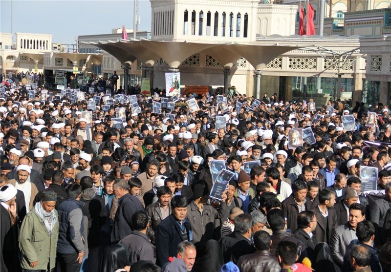 تصاویری از حضور باشکوه مهاجرین در تشییع پیکر مادر شهید مزاری تسنیم