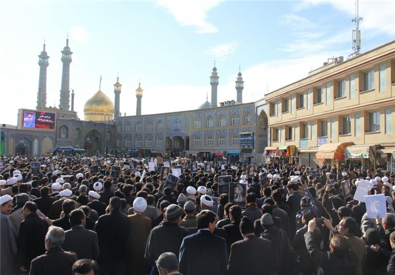 تصاویری از حضور باشکوه مهاجرین در تشییع پیکر مادر شهید مزاری تسنیم