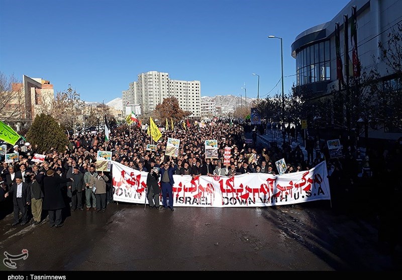 خروش نمازگزاران زنجانی در محکومیت رفتار پلید آمریکا تصاویر اخبار