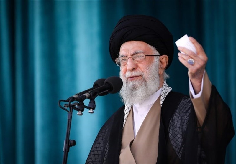 قائد الثورة یجب على الحرس الثوری مضاعفة اهتمامه لتعزیز البنى المعنویة