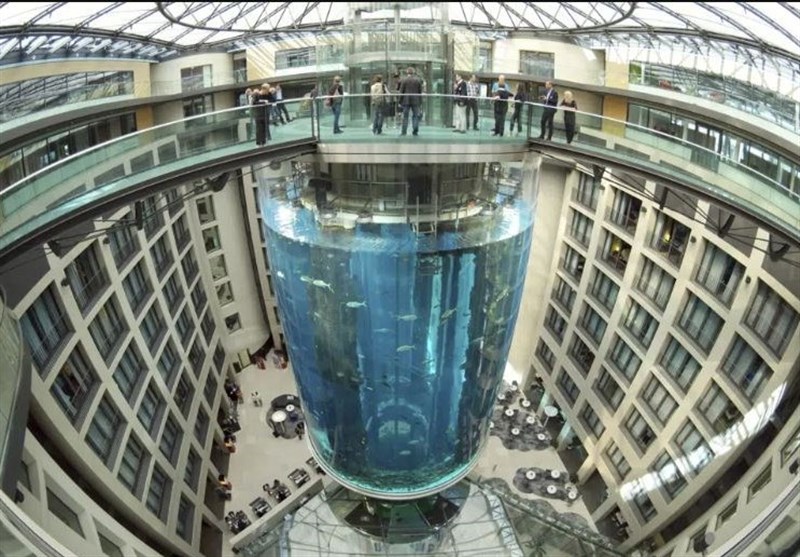 Huge Berlin Aquarium Bursts, Unleashing Flood of Devastation - World ...