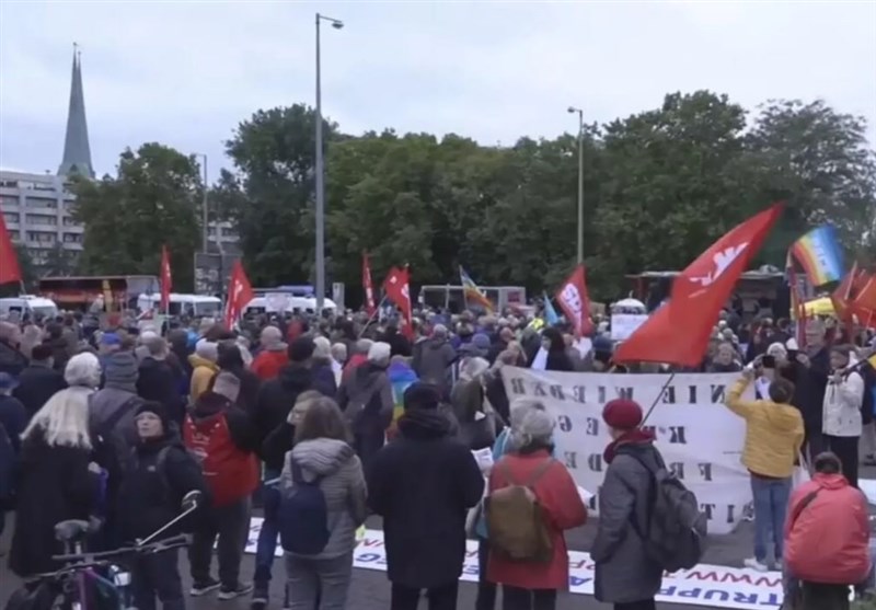 Protesters Stage Massive Rally across Germany against Arms Shipments to ...